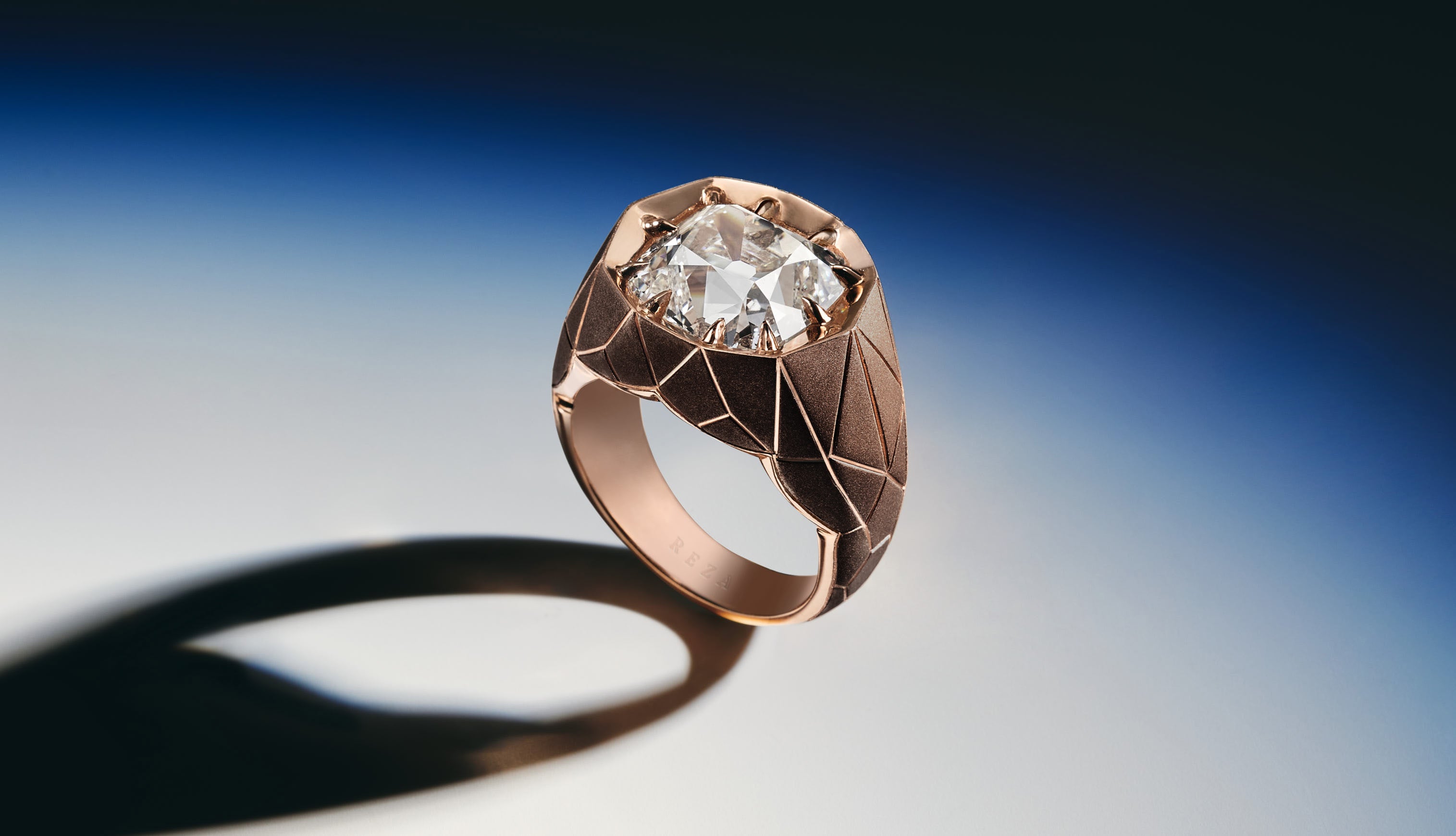 Facette Series – REZA